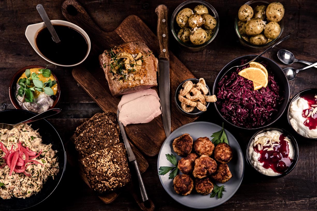 Julemenu ud af huset - Julefrokost mad leveret af DiningSix